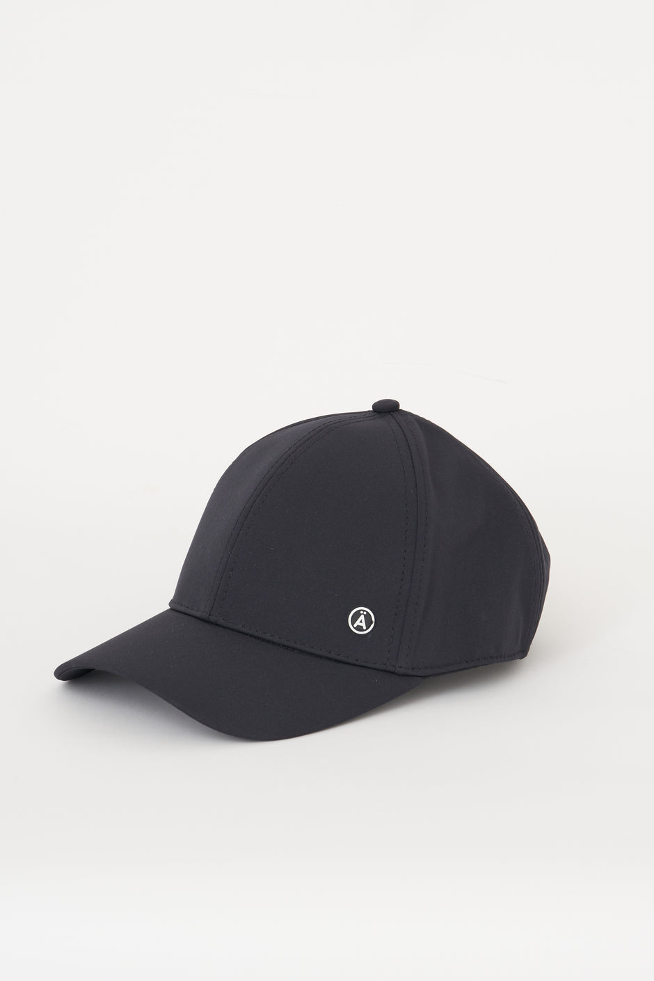 Tanta Wear: Rainwear, jackets, puffer vests, raincoats, bags and more.